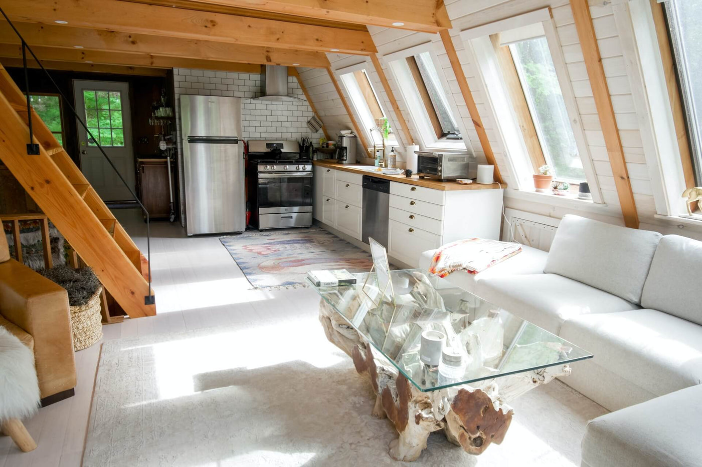 Top Tips for Dividing Space in a Tiny House – TinyHousePlans.com